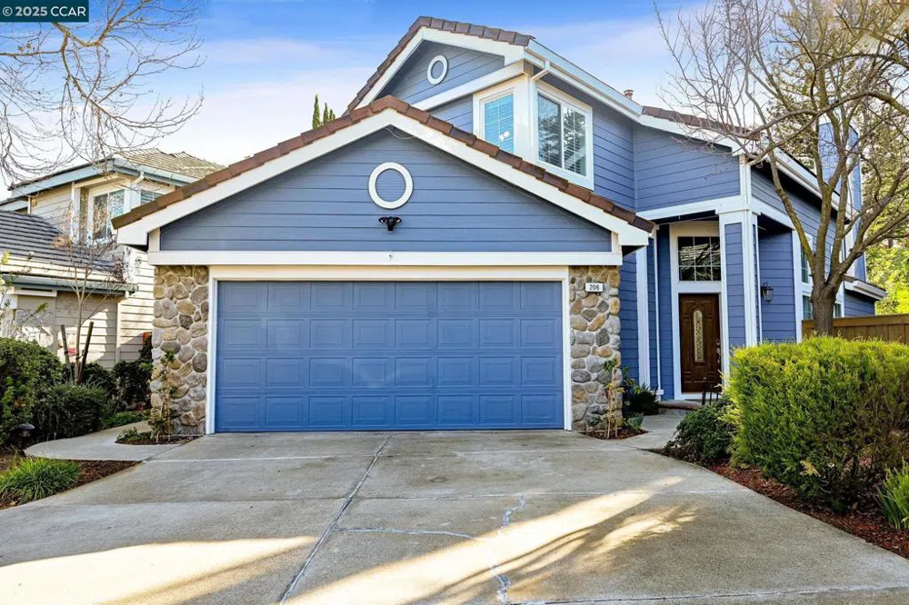 206 Condor Way Clayton, CA 94517